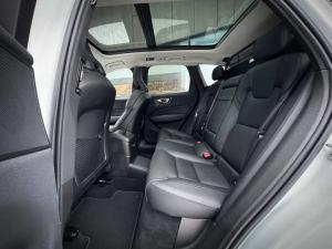 Balts Volvo XC60 2020 Rīga, ar dzinēja tilpumu 2.00 L un nobraukumu 54 tūkst. km par 21200 €, foto 38 vietnē AUTOMOTO.COM.LV