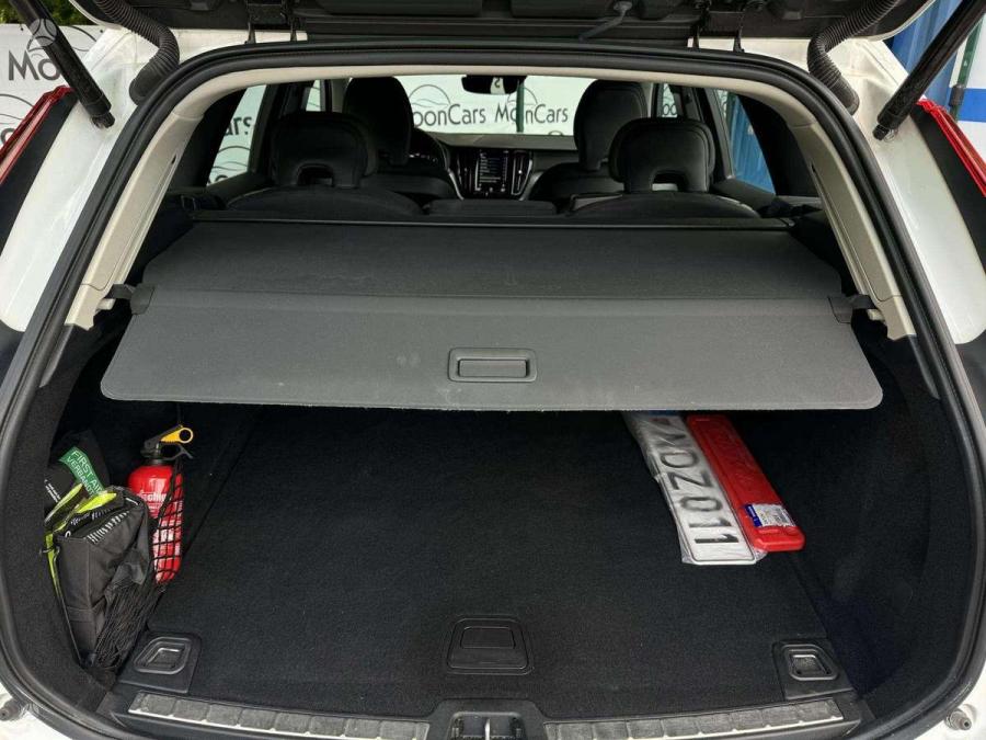 Balts Volvo XC60 2020 Viļņa, ar dzinēja tilpumu 1.97 L un nobraukumu 238 tūkst. km par 19000 €, foto 16 vietnē AUTOMOTO.COM.LV