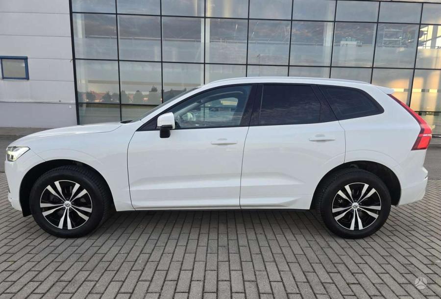 Balts Volvo XC60 2020 Panevēža, ar dzinēja tilpumu 1.97 L un nobraukumu 47 tūkst. km par 24999 €, foto 4 vietnē AUTOMOTO.COM.LV
