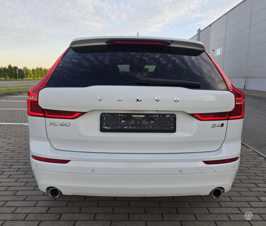 Balts Volvo XC60 2020 Panevēža, ar dzinēja tilpumu 1.97 L un nobraukumu 47 tūkst. km par 24999 €, foto 6 vietnē AUTOMOTO.COM.LV