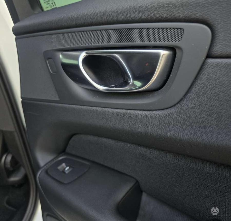 Balts Volvo XC60 2020 Panevēža, ar dzinēja tilpumu 1.97 L un nobraukumu 47 tūkst. km par 24999 €, foto 15 vietnē AUTOMOTO.COM.LV