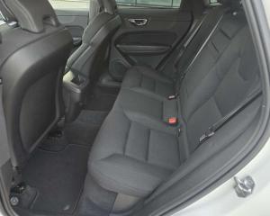 Balts Volvo XC60 2020 Panevēža, ar dzinēja tilpumu 1.97 L un nobraukumu 47 tūkst. km par 24999 €, foto 16 vietnē AUTOMOTO.COM.LV