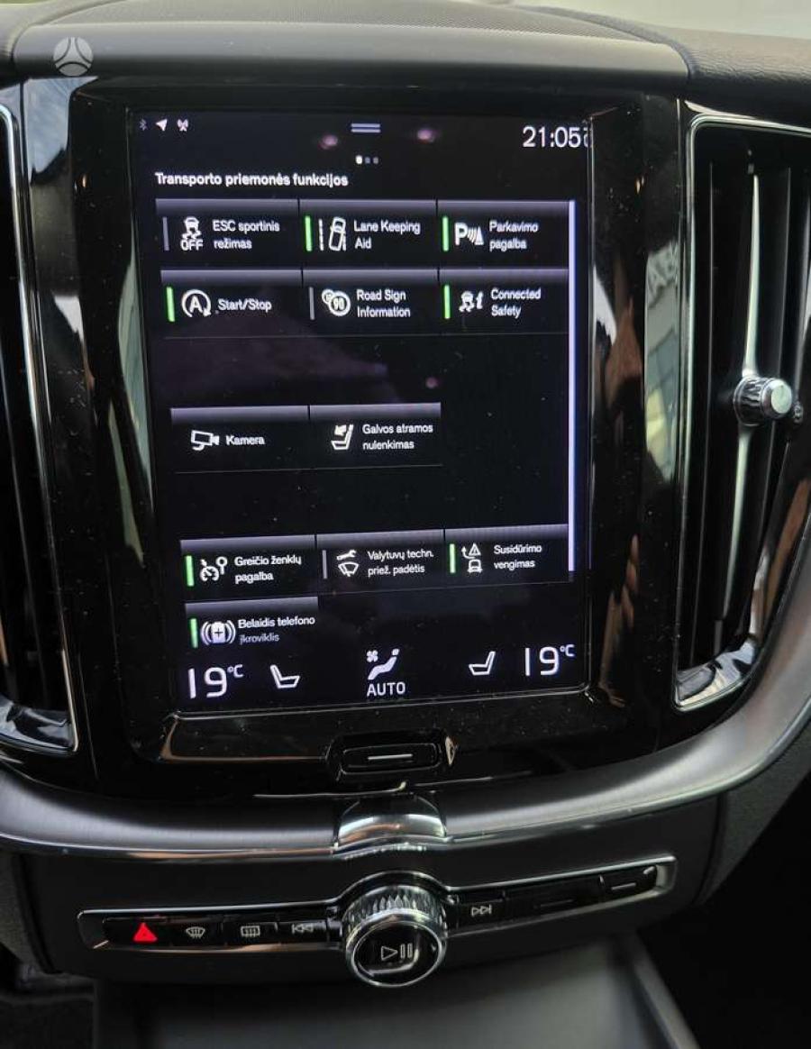 Balts Volvo XC60 2020 Panevēža, ar dzinēja tilpumu 1.97 L un nobraukumu 47 tūkst. km par 24999 €, foto 27 vietnē AUTOMOTO.COM.LV