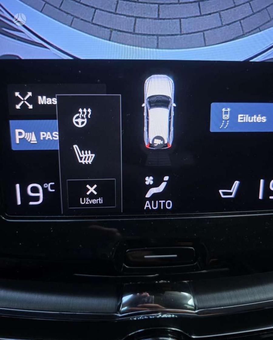 Balts Volvo XC60 2020 Panevēža, ar dzinēja tilpumu 1.97 L un nobraukumu 47 tūkst. km par 24999 €, foto 28 vietnē AUTOMOTO.COM.LV