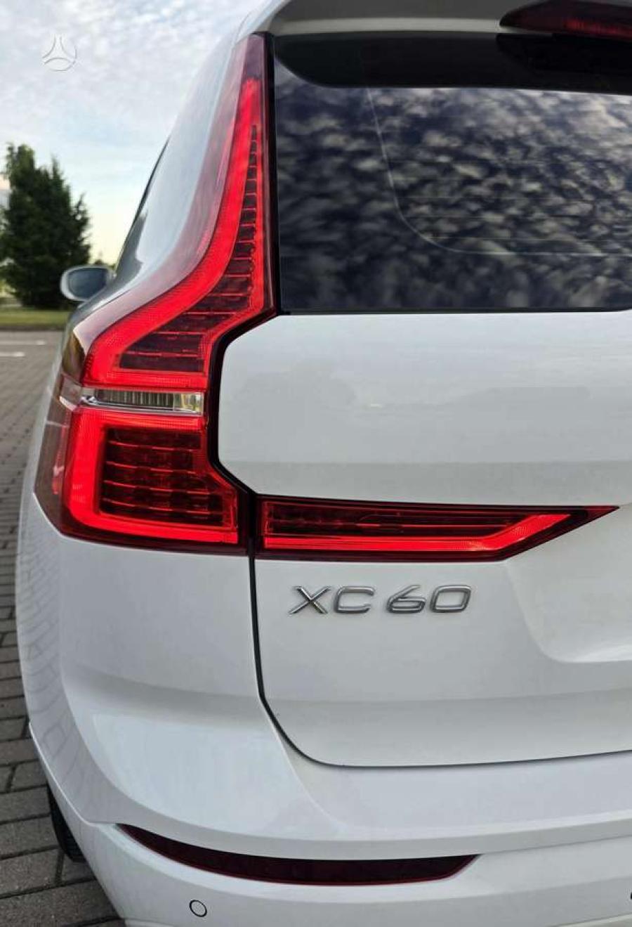 Balts Volvo XC60 2020 Panevēža, ar dzinēja tilpumu 1.97 L un nobraukumu 47 tūkst. km par 24999 €, foto 35 vietnē AUTOMOTO.COM.LV