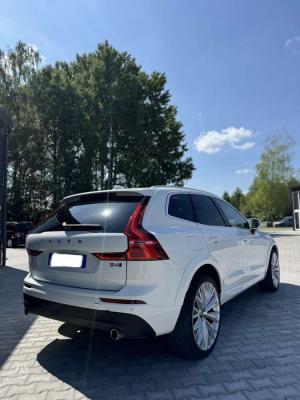 Balts Volvo XC60 2020 Kauņa, ar dzinēja tilpumu 1.97 L un nobraukumu 197 tūkst. km par 21499 €, foto 4 vietnē AUTOMOTO.COM.LV