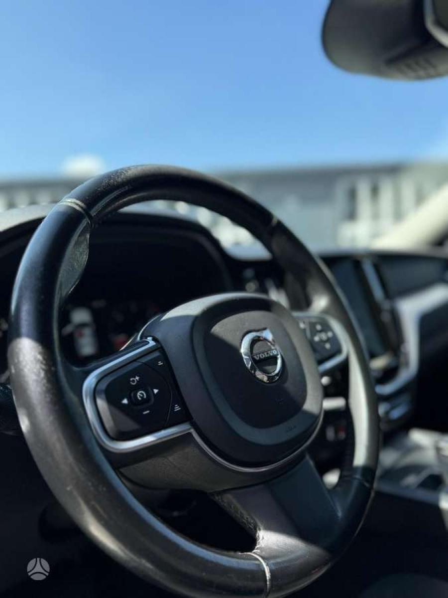 Balts Volvo XC60 2020 Kauņa, ar dzinēja tilpumu 1.97 L un nobraukumu 197 tūkst. km par 21499 €, foto 8 vietnē AUTOMOTO.COM.LV