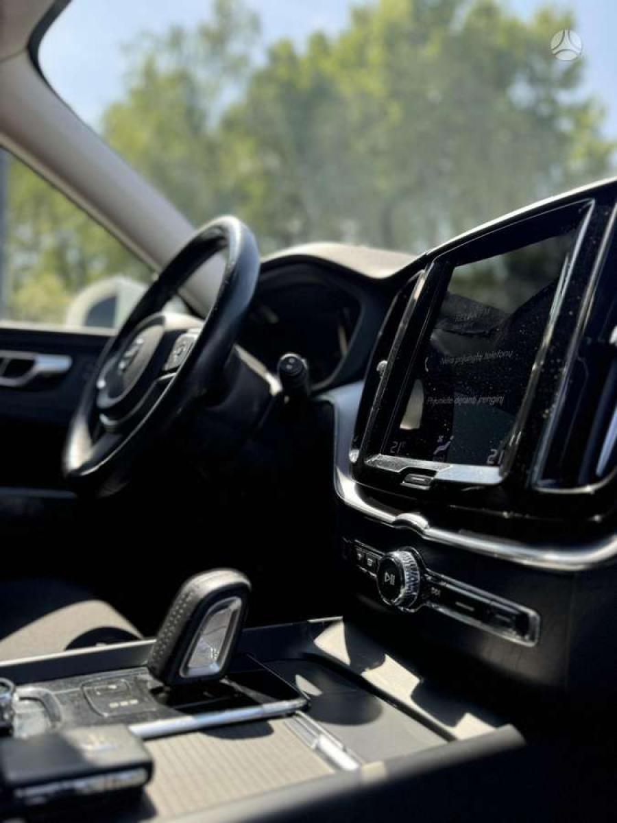 Balts Volvo XC60 2020 Kauņa, ar dzinēja tilpumu 1.97 L un nobraukumu 197 tūkst. km par 21499 €, foto 12 vietnē AUTOMOTO.COM.LV