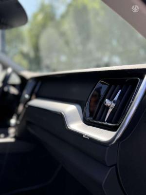 Balts Volvo XC60 2020 Kauņa, ar dzinēja tilpumu 1.97 L un nobraukumu 197 tūkst. km par 21499 €, foto 13 vietnē AUTOMOTO.COM.LV