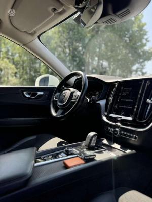 Balts Volvo XC60 2020 Kauņa, ar dzinēja tilpumu 1.97 L un nobraukumu 197 tūkst. km par 21499 €, foto 16 vietnē AUTOMOTO.COM.LV