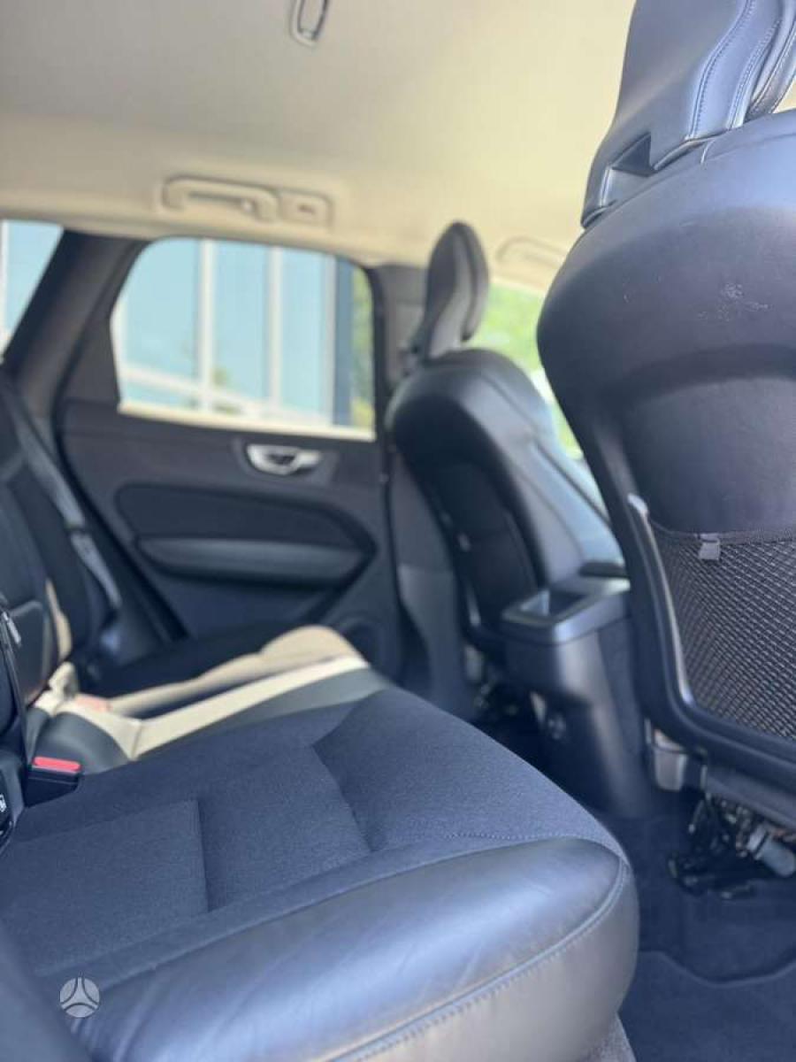 Balts Volvo XC60 2020 Kauņa, ar dzinēja tilpumu 1.97 L un nobraukumu 197 tūkst. km par 21499 €, foto 17 vietnē AUTOMOTO.COM.LV