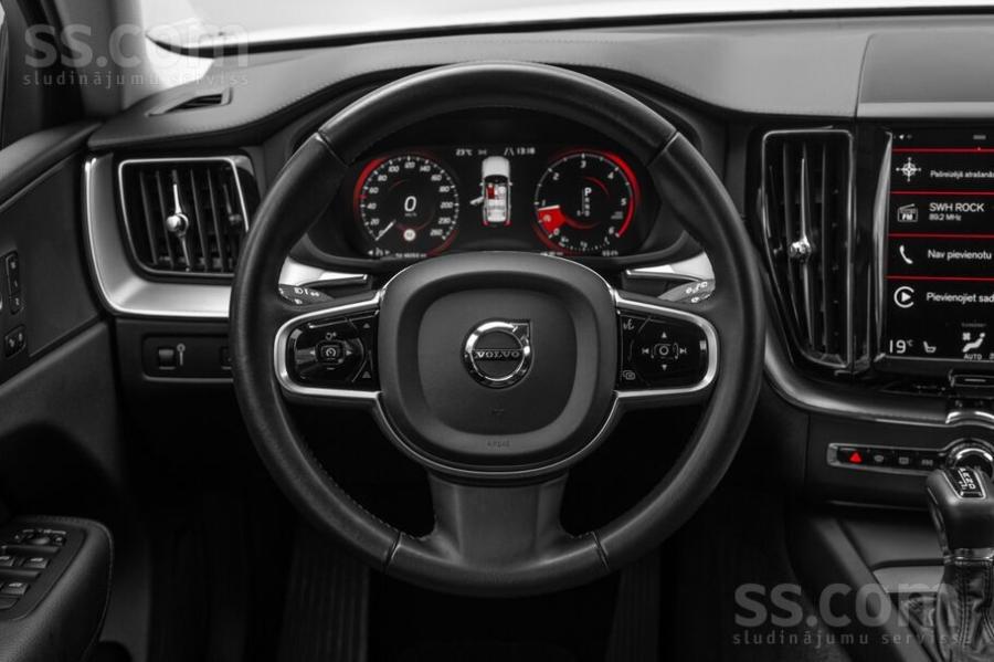 White Volvo XC60 2020 in Riga, with an engine capacity of 2.00 L and mileage of 0 thousand km for 18990 €, photo 20 on AUTOMOTO.COM.LV