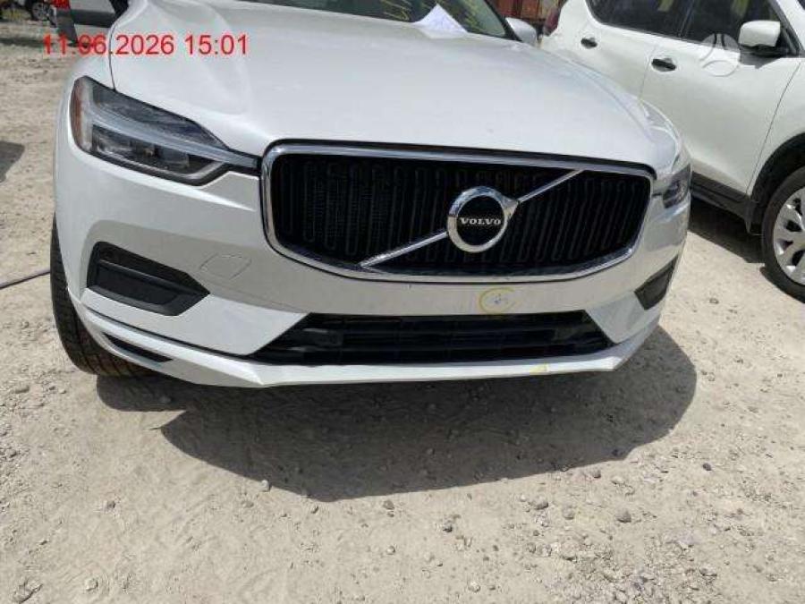 Белый Вольво ХС60 2020 в Вильнюс, объемом двигателя 2.00 л и пробегом 120 тыс. км за 13500 €, фото 7 на AUTOMOTO.COM.LV