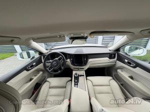 White Volvo XC60 2020 in Parnu, with an engine capacity of 2.00 L and mileage of 160 thousand km for 24999 €, photo 10 on AUTOMOTO.COM.LV