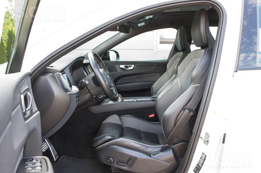 White Volvo XC60 2020 in Tukums, with an engine capacity of 2.00 L and mileage of 85 thousand km for 27800 €, photo 8 on AUTOMOTO.COM.LV