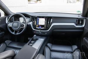 White Volvo XC60 2020 in Tukums, with an engine capacity of 2.00 L and mileage of 85 thousand km for 27800 €, photo 9 on AUTOMOTO.COM.LV