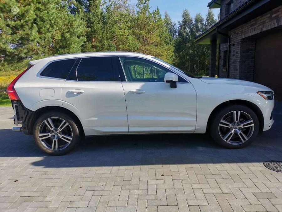 Balts Volvo XC60 2020 Viļņa, ar dzinēja tilpumu 2.00 L un nobraukumu 116 tūkst. km par 15900 €, foto 4 vietnē AUTOMOTO.COM.LV