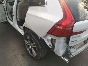 Balts Volvo XC60 2020 Viļņa, ar dzinēja tilpumu 2.00 L un nobraukumu 116 tūkst. km par 15900 €, foto 9 vietnē AUTOMOTO.COM.LV