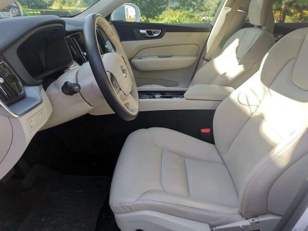 Balts Volvo XC60 2020 Viļņa, ar dzinēja tilpumu 2.00 L un nobraukumu 116 tūkst. km par 15900 €, foto 11 vietnē AUTOMOTO.COM.LV