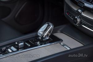 Balts Volvo XC60 2020 Pērnava, ar dzinēja tilpumu 2.00 L un nobraukumu 223 tūkst. km par 23499 €, foto 13 vietnē AUTOMOTO.COM.LV