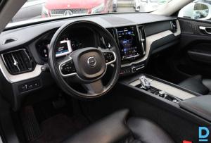 Balts Volvo XC60 2021 Rīga, ar dzinēja tilpumu 2.00 L un nobraukumu 160 tūkst. km par 32900 €, foto 4 vietnē AUTOMOTO.COM.LV