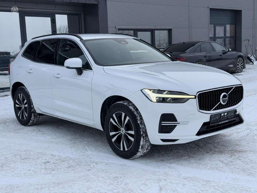 White Volvo XC60 2021 in Siauliai, with an engine capacity of 1.97 L and mileage of 205 thousand km for 26500 €, photo 2 on AUTOMOTO.COM.LV