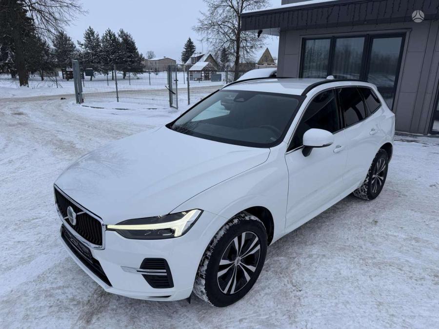 White Volvo XC60 2021 in Siauliai, with an engine capacity of 1.97 L and mileage of 205 thousand km for 26500 €, photo 6 on AUTOMOTO.COM.LV