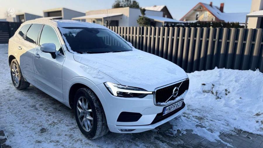 White Volvo XC60 2021 in Kedainiai, with an engine capacity of 2.00 L and mileage of 233 thousand km for 20500 €, photo 14 on AUTOMOTO.COM.LV