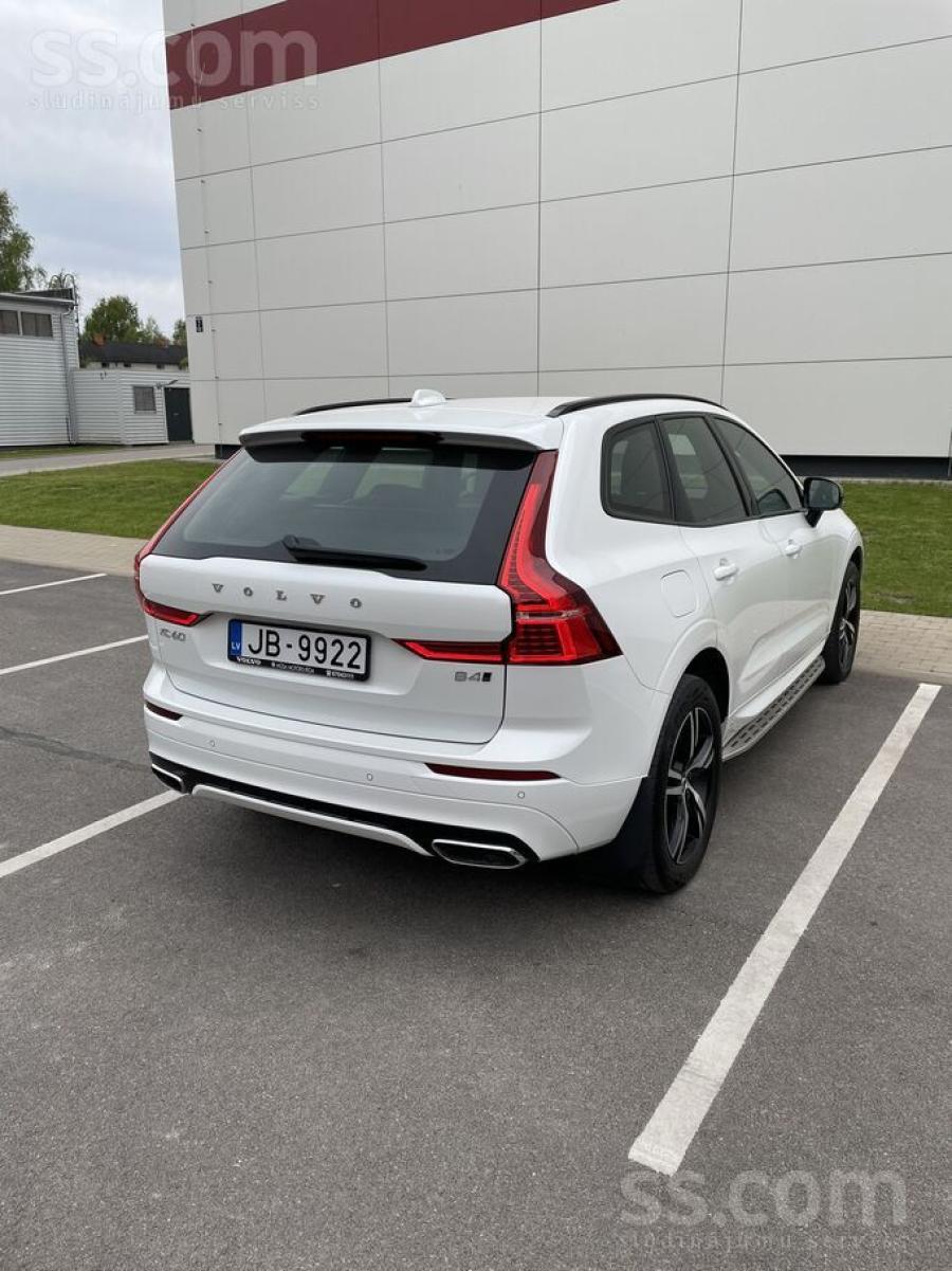 Balts Volvo XC60 2021 Bauska, ar dzinēja tilpumu 2.00 L un nobraukumu 95 tūkst. km par 33000 €, foto 4 vietnē AUTOMOTO.COM.LV