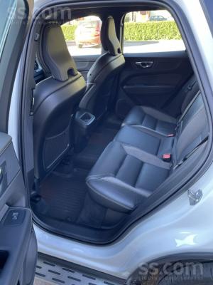 Balts Volvo XC60 2021 Bauska, ar dzinēja tilpumu 2.00 L un nobraukumu 95 tūkst. km par 33000 €, foto 15 vietnē AUTOMOTO.COM.LV