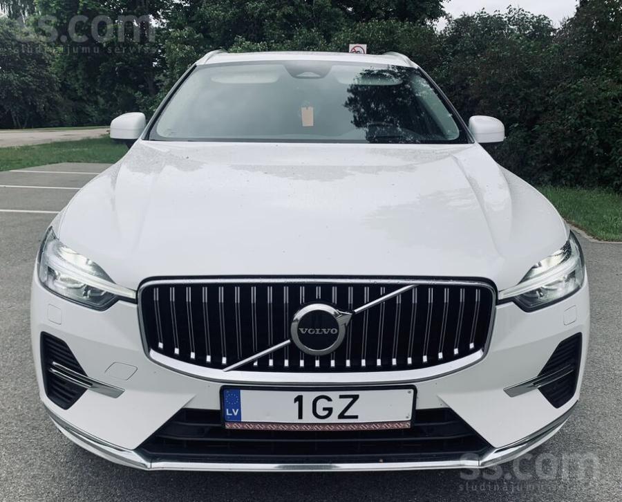 Balts Volvo XC60 2021 Rīga, ar dzinēja tilpumu 2.00 L un nobraukumu 114 tūkst. km par 31450 €, foto 4 vietnē AUTOMOTO.COM.LV