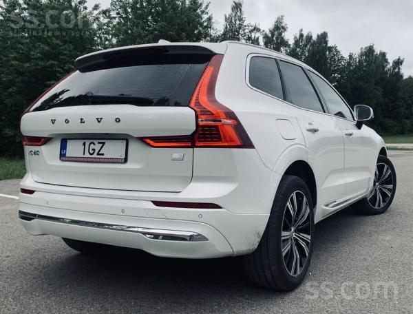 Balts Volvo XC60 2021 Rīga, ar dzinēja tilpumu 2.00 L un nobraukumu 114 tūkst. km par 31450 €, foto 7 vietnē AUTOMOTO.COM.LV