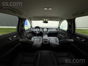 Balts Volvo XC60 2021 Rīga, ar dzinēja tilpumu 2.00 L un nobraukumu 127 tūkst. km par 28550 €, foto 19 vietnē AUTOMOTO.COM.LV