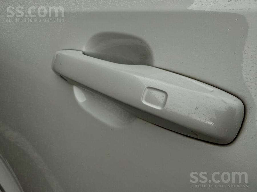 Balts Volvo XC60 2021 Rīga, ar dzinēja tilpumu 2.00 L un nobraukumu 127 tūkst. km par 28550 €, foto 23 vietnē AUTOMOTO.COM.LV