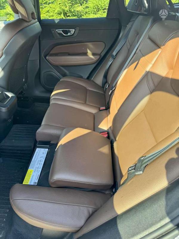 Balts Volvo XC60 2021 Klaipėda, ar dzinēja tilpumu 1.97 L un nobraukumu 110 tūkst. km par 25500 €, foto 8 vietnē AUTOMOTO.COM.LV
