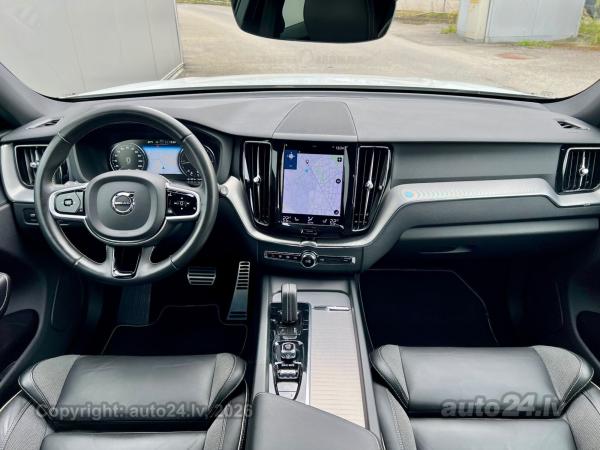 White Volvo XC60 2021 in Tallinn, with an engine capacity of 2.00 L and mileage of 139 thousand km for 29999 €, photo 7 on AUTOMOTO.COM.LV