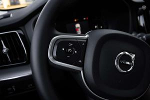 Balts Volvo XC60 2021 Jelgava, ar dzinēja tilpumu 1.97 L un nobraukumu 248 tūkst. km par 20200 €, foto 18 vietnē AUTOMOTO.COM.LV
