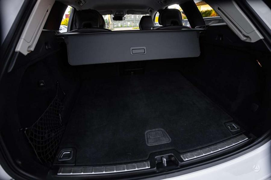 Balts Volvo XC60 2021 Jelgava, ar dzinēja tilpumu 1.97 L un nobraukumu 248 tūkst. km par 20200 €, foto 26 vietnē AUTOMOTO.COM.LV