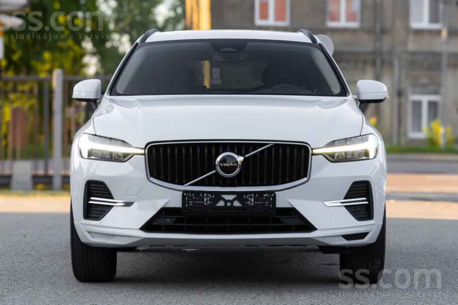 White Volvo XC60 2021 in Riga, with an engine capacity of 2.00 L and mileage of 0 thousand km for 21200 €, photo 3 on AUTOMOTO.COM.LV