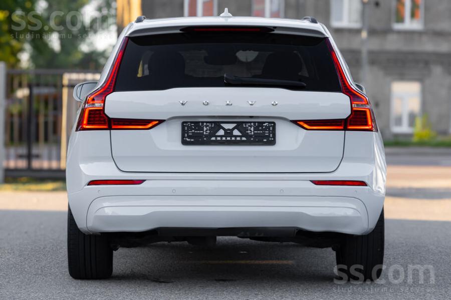 White Volvo XC60 2021 in Riga, with an engine capacity of 2.00 L and mileage of 0 thousand km for 21200 €, photo 6 on AUTOMOTO.COM.LV