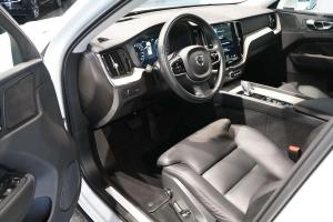 Balts Volvo XC60 2021 Viļņa, ar dzinēja tilpumu 1.97 L un nobraukumu 148 tūkst. km par 31700 €, foto 9 vietnē AUTOMOTO.COM.LV