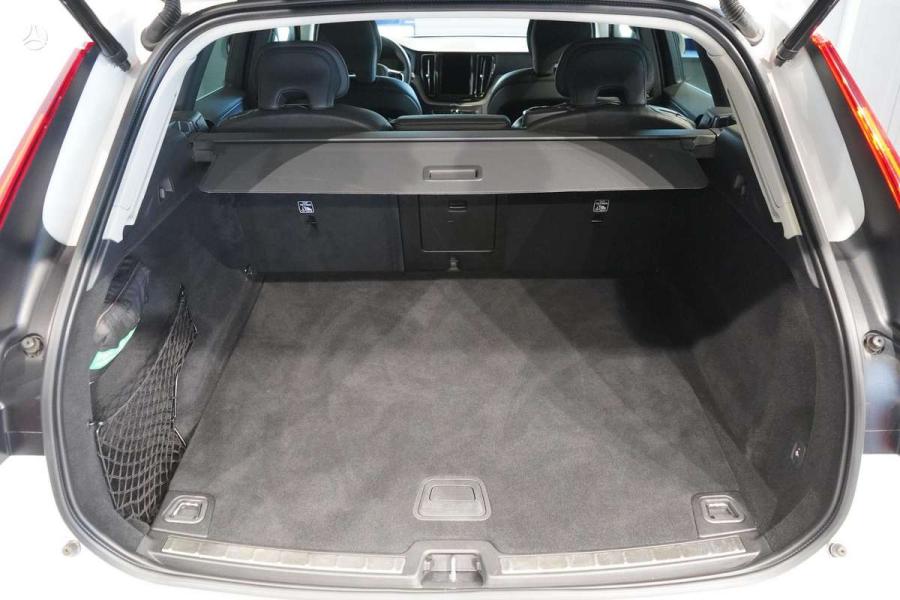 Balts Volvo XC60 2021 Viļņa, ar dzinēja tilpumu 1.97 L un nobraukumu 148 tūkst. km par 31700 €, foto 14 vietnē AUTOMOTO.COM.LV