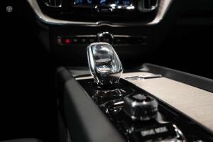 Balts Volvo XC60 2021 Viļņa, ar dzinēja tilpumu 1.97 L un nobraukumu 148 tūkst. km par 31700 €, foto 24 vietnē AUTOMOTO.COM.LV