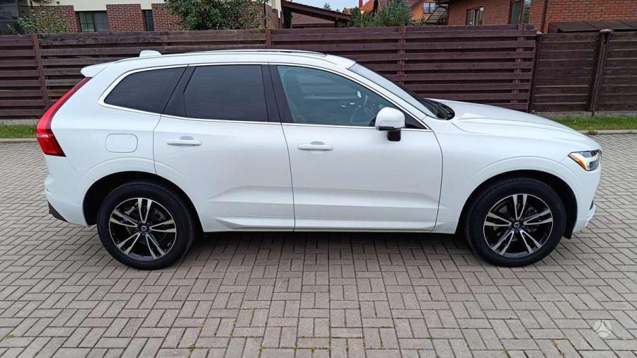 White Volvo XC60 2021 in Klaipeda, with an engine capacity of 2.00 L and mileage of 90 thousand km for 22000 €, photo 5 on AUTOMOTO.COM.LV