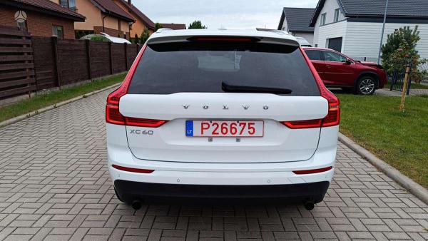 Volvo XC60 2021 in Klaipeda on AUTOMOTO.COM.LV White Volvo XC60 2021 in Klaipeda, with an engine capacity of 2.00 L and mileage of 90 thousand km for 22000 €, photo 7 on AUTOMOTO.COM.LV
