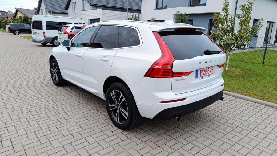 White Volvo XC60 2021 in Klaipeda, with an engine capacity of 2.00 L and mileage of 90 thousand km for 22000 €, photo 8 on AUTOMOTO.COM.LV