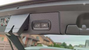 White Volvo XC60 2021 in Klaipeda, with an engine capacity of 2.00 L and mileage of 90 thousand km for 22000 €, photo 16 on AUTOMOTO.COM.LV