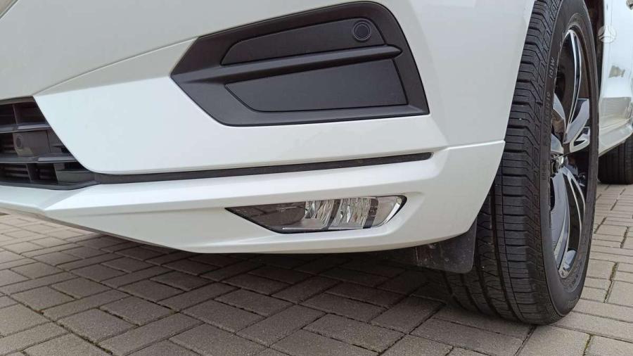 White Volvo XC60 2021 in Klaipeda, with an engine capacity of 2.00 L and mileage of 90 thousand km for 22000 €, photo 53 on AUTOMOTO.COM.LV