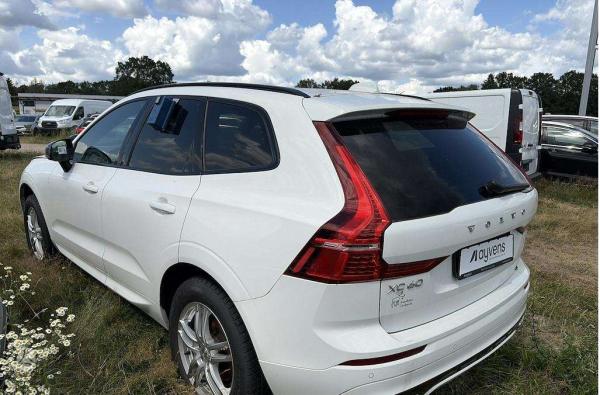 White Volvo XC60 2021 in Kaunas, with an engine capacity of 1.97 L and mileage of 117 thousand km for 20900 €, photo 3 on AUTOMOTO.COM.LV
