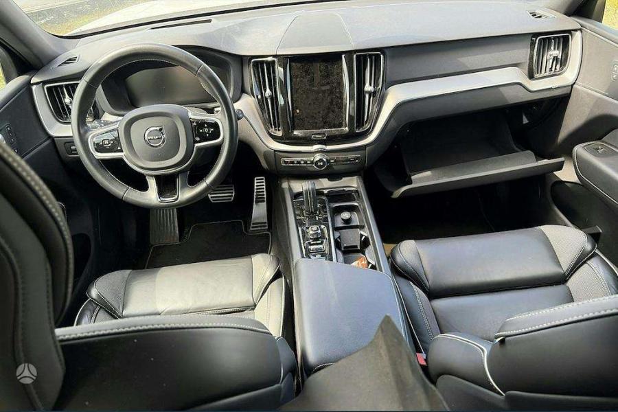 Balts Volvo XC60 2021 Kauņa, ar dzinēja tilpumu 1.97 L un nobraukumu 117 tūkst. km par 20900 €, foto 7 vietnē AUTOMOTO.COM.LV